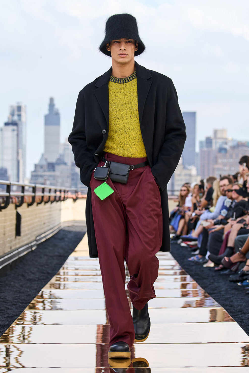 COS Autumn-Winter 2022 Show | WAG, Inc. | ファッションPR、fashion PR Japan ...